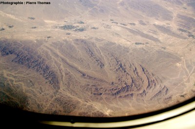 341-pli-decrochement-Makran-04.jpg — Planet-Terre